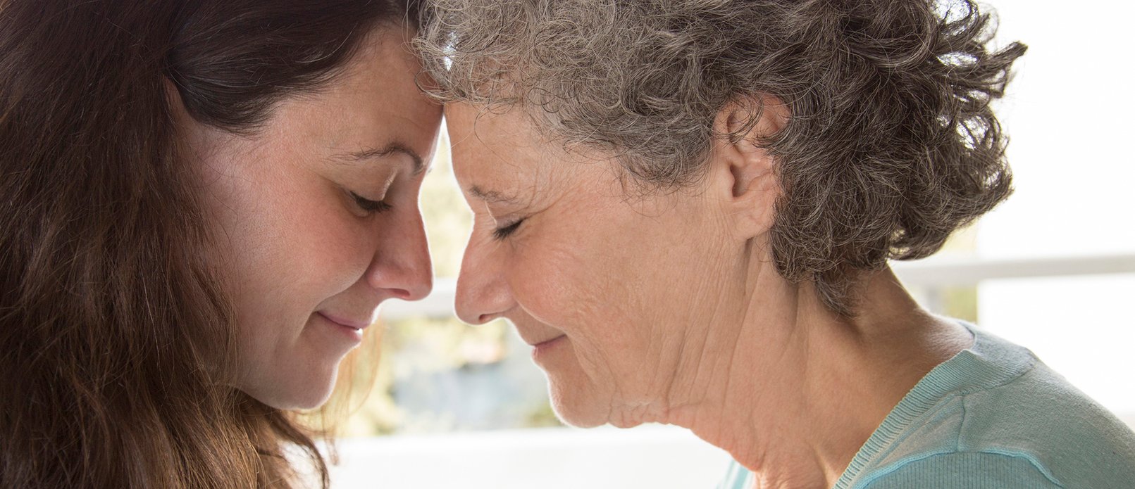 Caring for a Parent with Dementia at Home | Highgate Senior Living